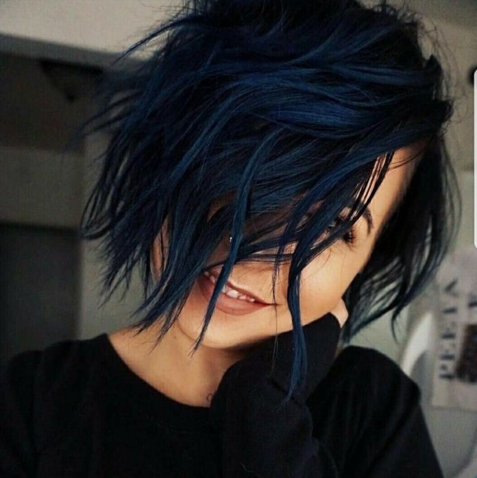 15+ Best Blue Hairstyles For a Marine Touch In Your Look