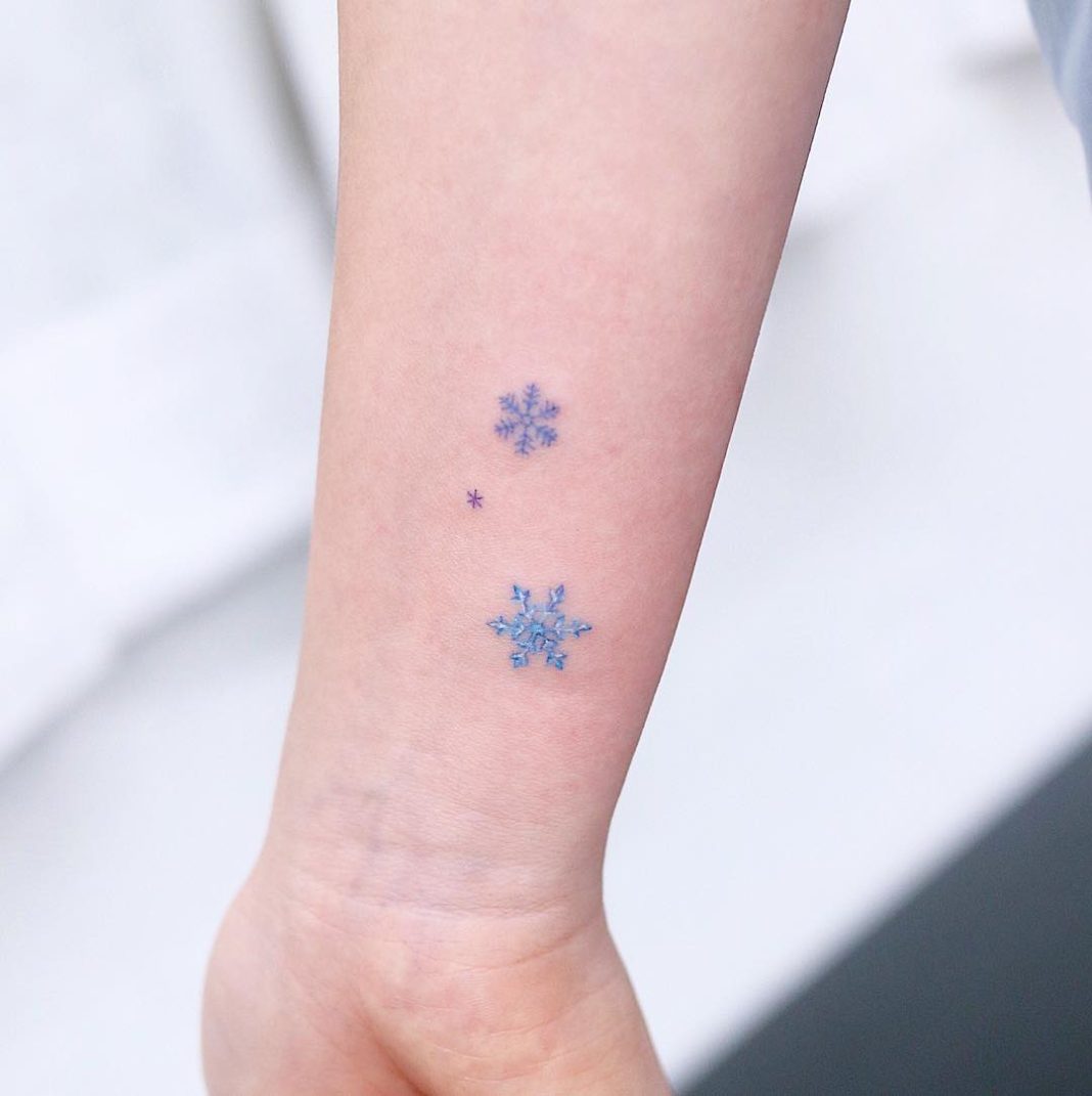 34 Small & Cute Tattoo Ideas With BIG Meaning Behind Them For Women