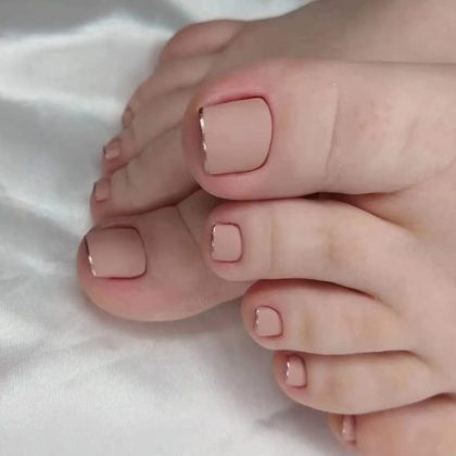15 Stunning Toe Nail Designs for Every Season and Occasion - DIY Morning