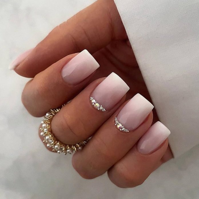 20 Short Nail Designs for Every Occasion: Chic, Fun, and Trendy Ideas ...